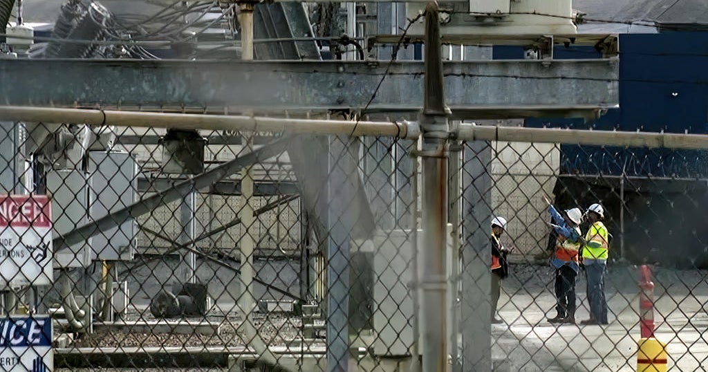 Substation fire cuts power to thousands in East Bay - CBS San Francisco