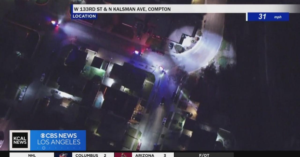 Deputies in pursuit of attempted assault with deadly weapon suspects in Compton - CBS Los Angeles