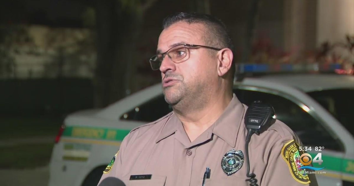 MDPD officer talks about capture of Kendall gator - CBS Miami