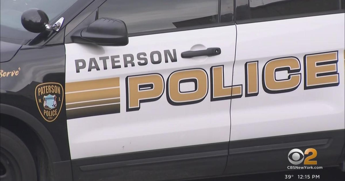 Paterson files lawsuit against former officers - CBS New York