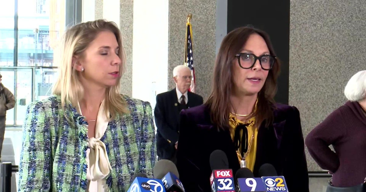 R. Kelly defense attorney responds to sentence in Chicago conviction ...