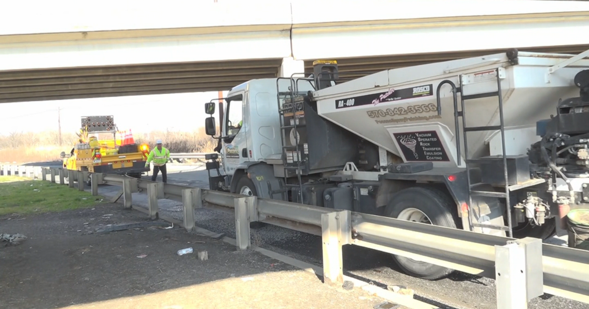 Pothole patrols get a head start in Philadelphia area - CBS Philadelphia