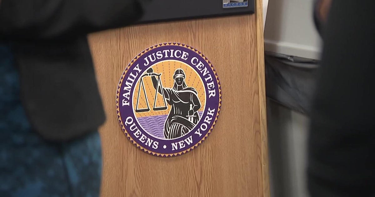 CBS2 gets exclusive access to NYC Family Justice Center, Queens - CBS ...