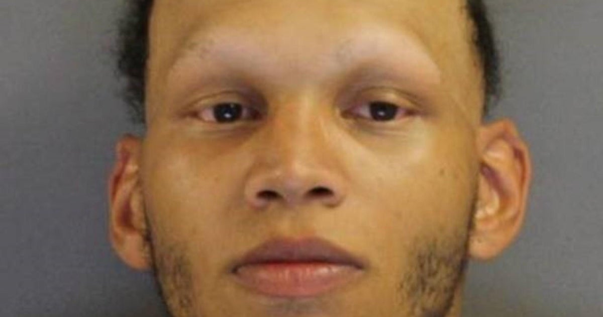 Suspect wanted for murder of 79-year-old Malden man - CBS Boston