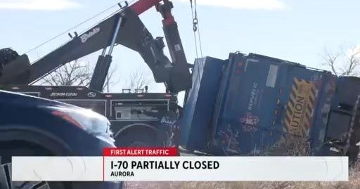 I-70 partially closed in Aurora after trash truck rolls over, leaks ...