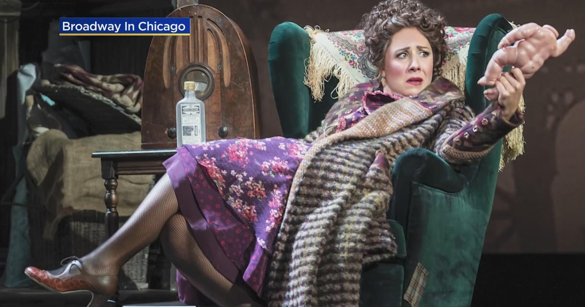 2's Got Your Ticket: Annie - CBS Chicago