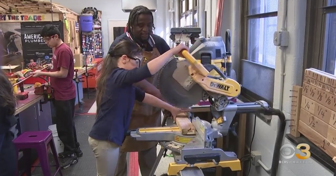 Mayfair teacher introducing students to building trades - CBS Philadelphia