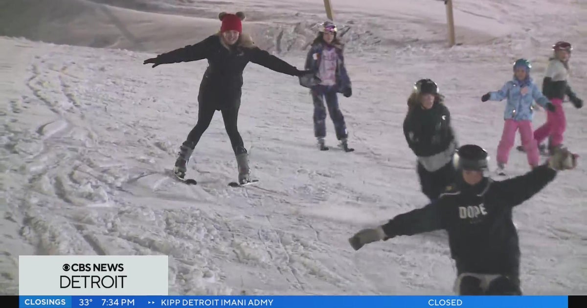 CBS News Detroit's Kelly Vaughen tries skiing at Mt. Brighton - CBS Detroit
