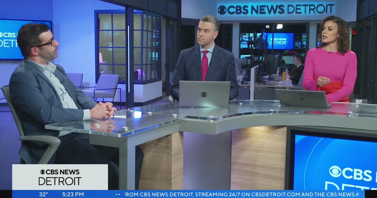 Should accountholders in Michigan worry after bank collapse? - CBS Detroit