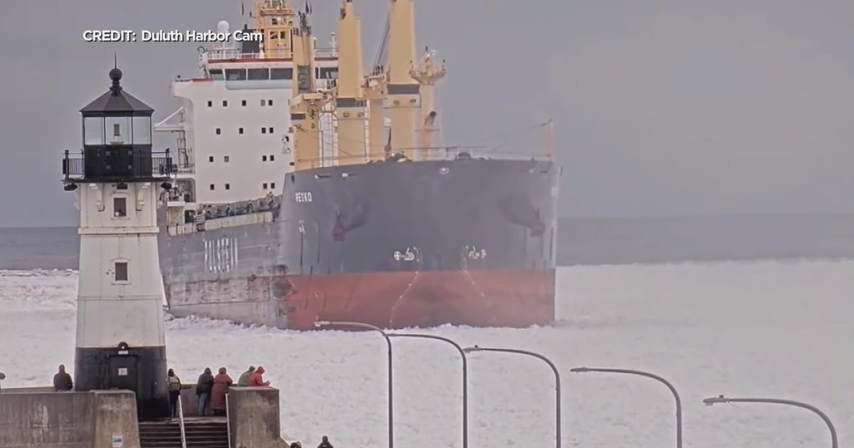 Signs of spring: Duluth holds 40th annual "first ship" contest - CBS ...