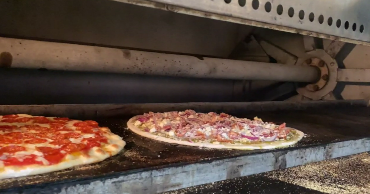 Piece Pizza teams up with Rick Bayless to benefit PAWS Chicago - CBS ...