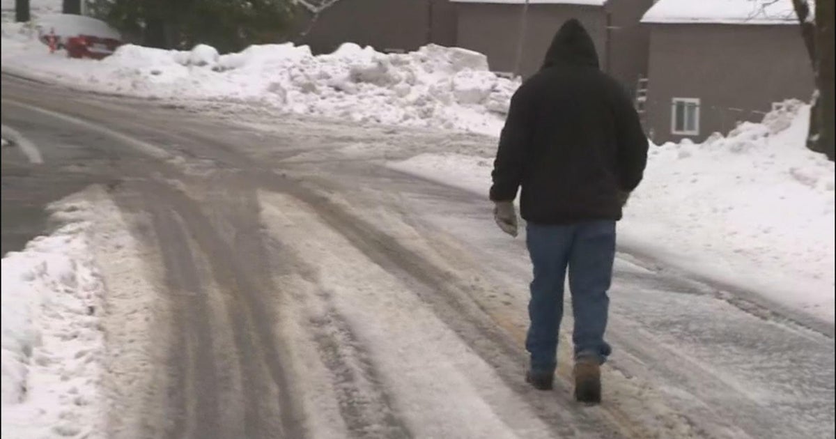 New snow frustrates weather-weary Crestline residents - CBS Los Angeles