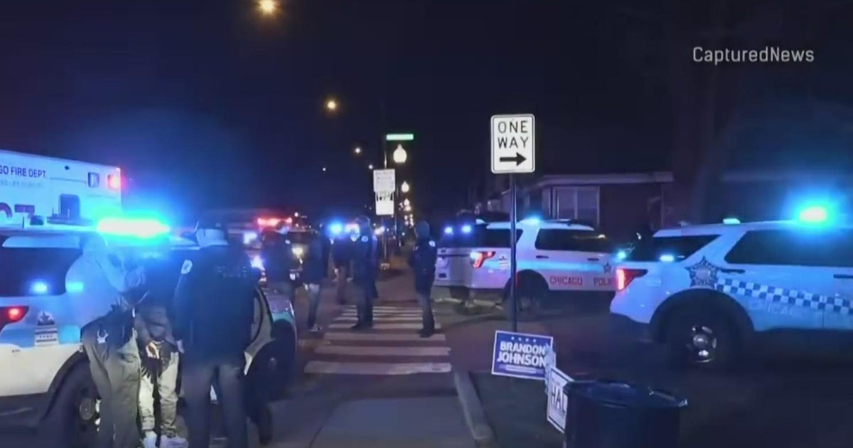 Four Juveniles Arrested After Crashing Stolen Car On South Side Cbs