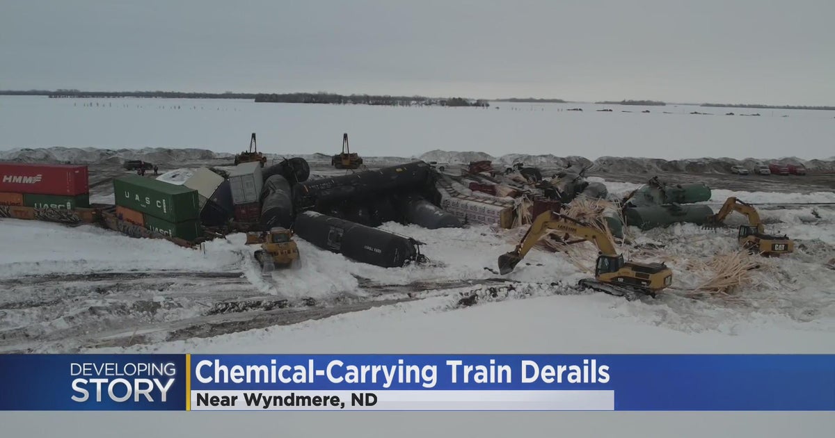 North Dakota Train Derailment Spills Chemicals Near Minnesota Border