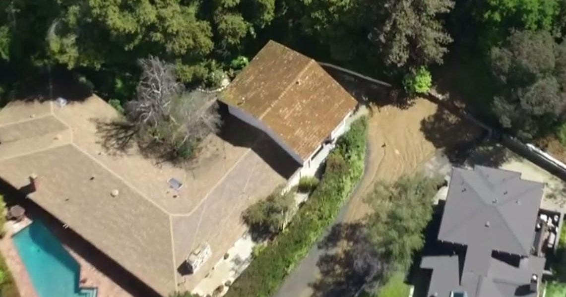Mudslides impact Beverly Crest, Pacific Palisades neighborhoods; close ...