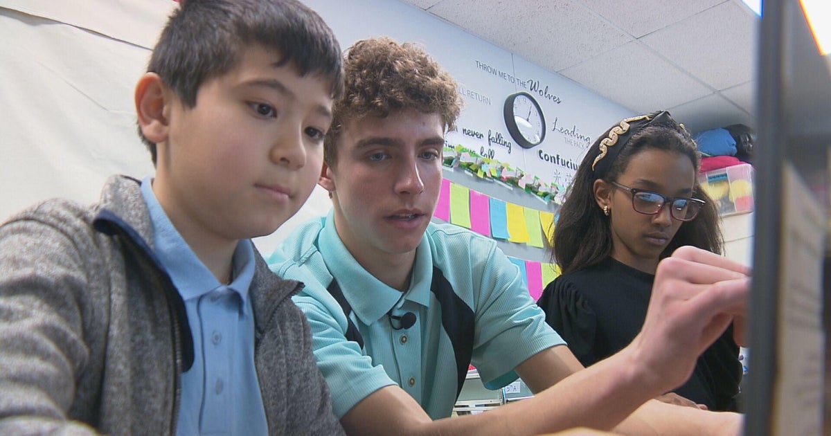 Future Leader sparking joy of coding in elementary school students ...