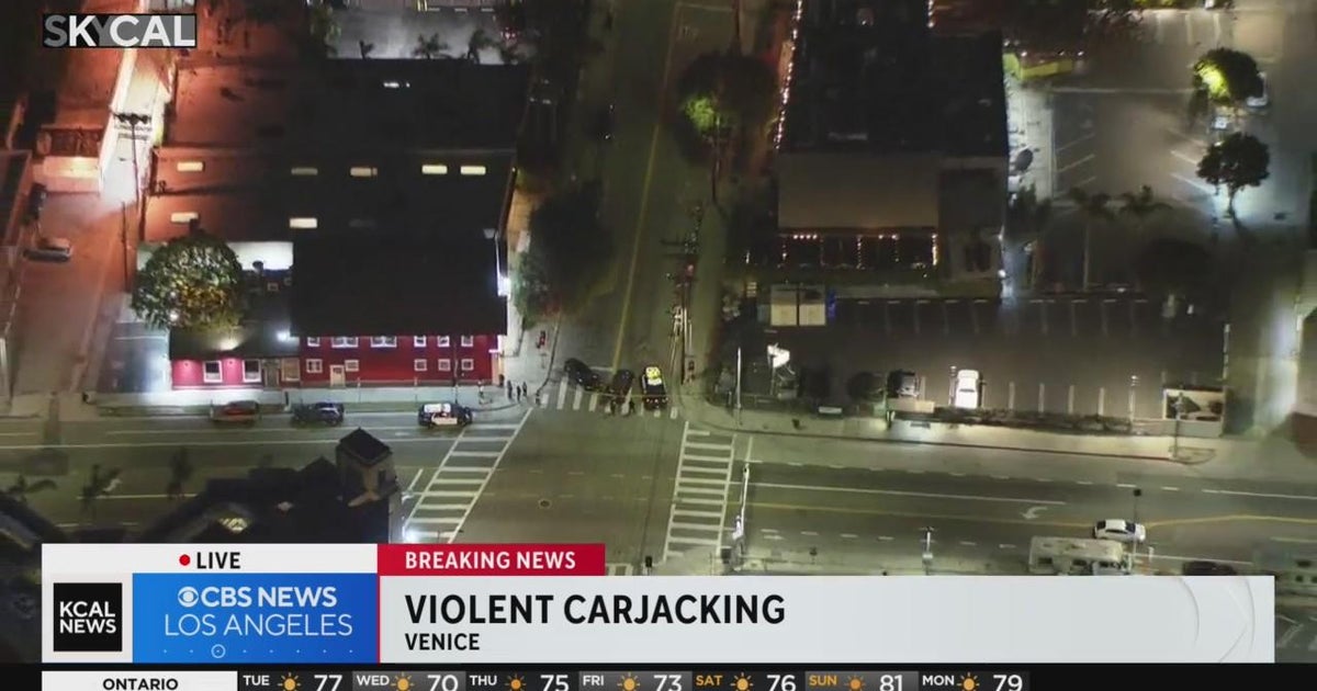 Carjacking victim shot at in Santa Monica parking lot - CBS Los Angeles