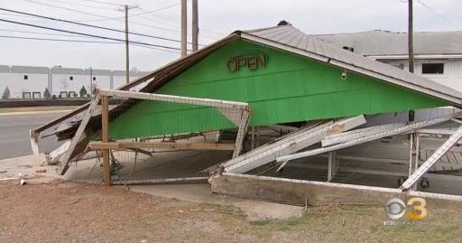 Neighboring farm helps South Jersey farmers market after crash - CBS ...