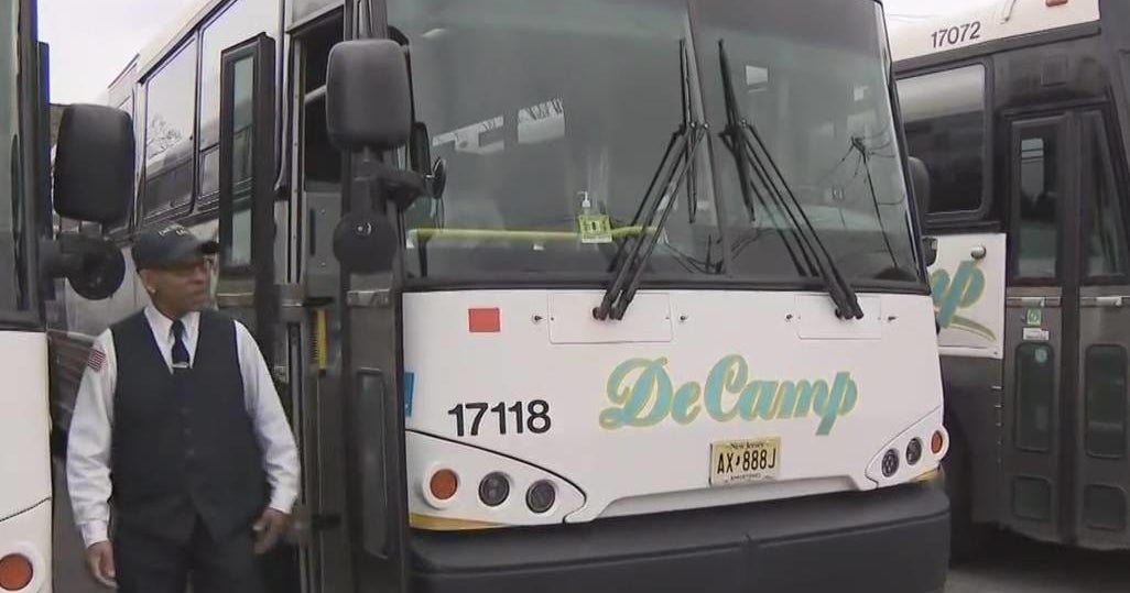 DeCamp Bus Lines ends New Jersey-to-New York City shuttle service that started in 1870s - CBS ...