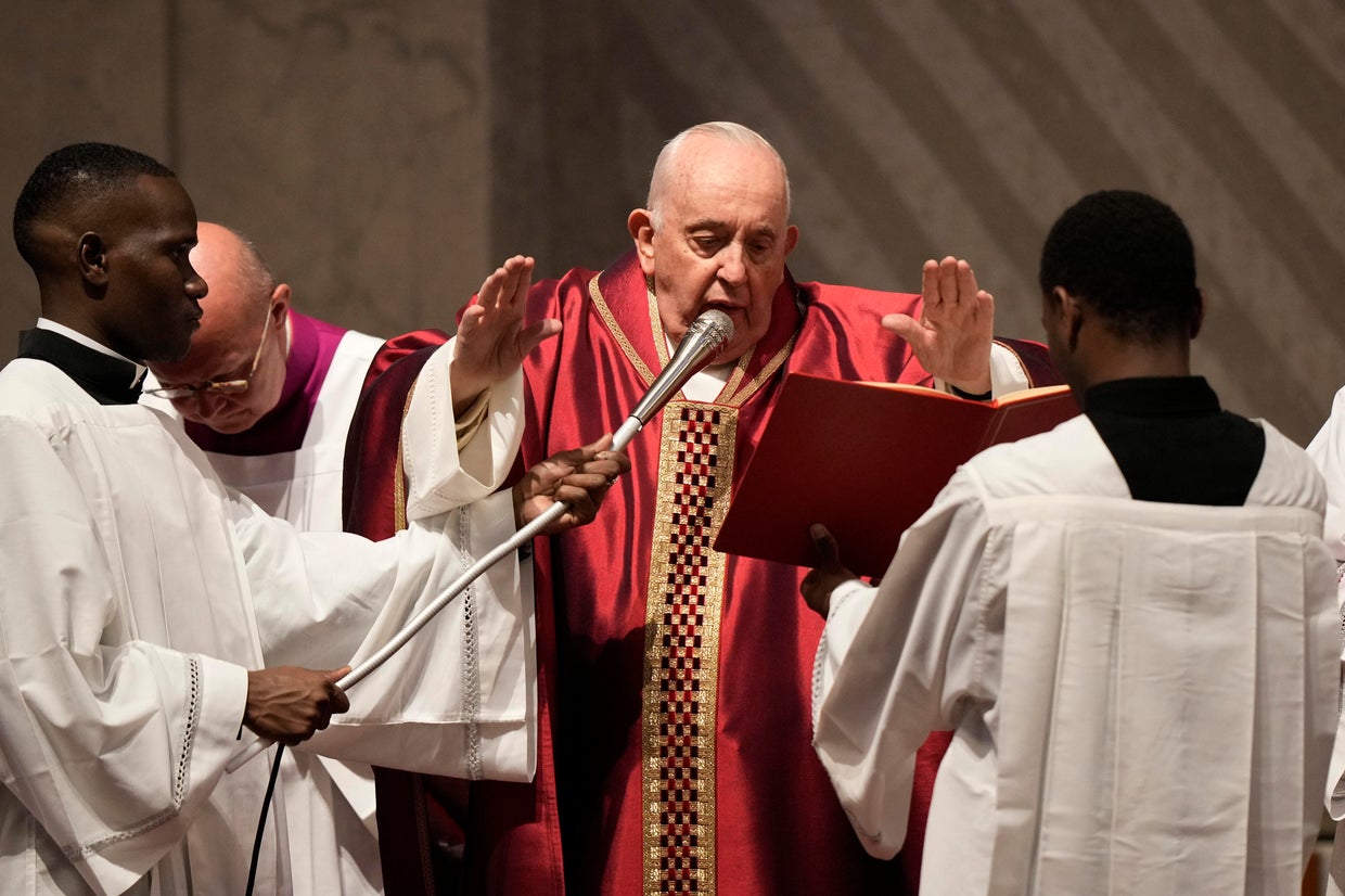Pope Francis misses Good Friday nighttime procession at Colosseum in ...