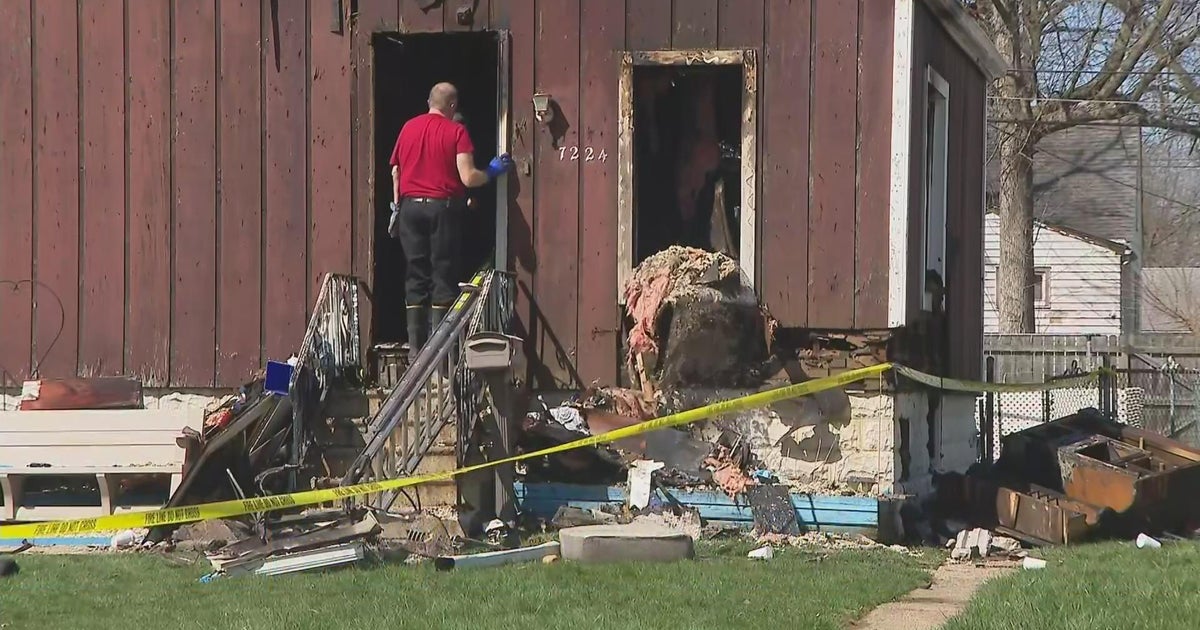 Woman dead, firefighter hurt after house fire in Hammond - CBS Chicago