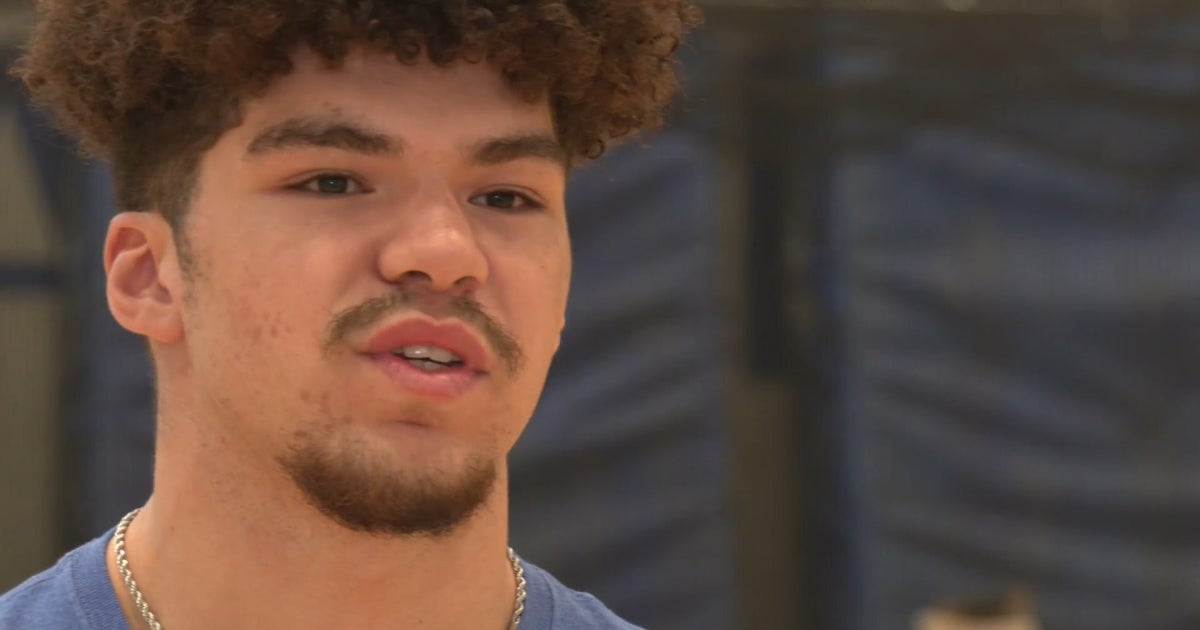 Sartell's Kade Lewis looks for another monster year at the plate - CBS ...