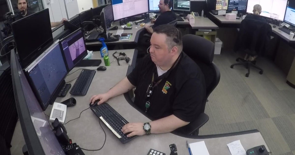 Roseville 911 dispatch center struggling with limited staff - CBS Minnesota
