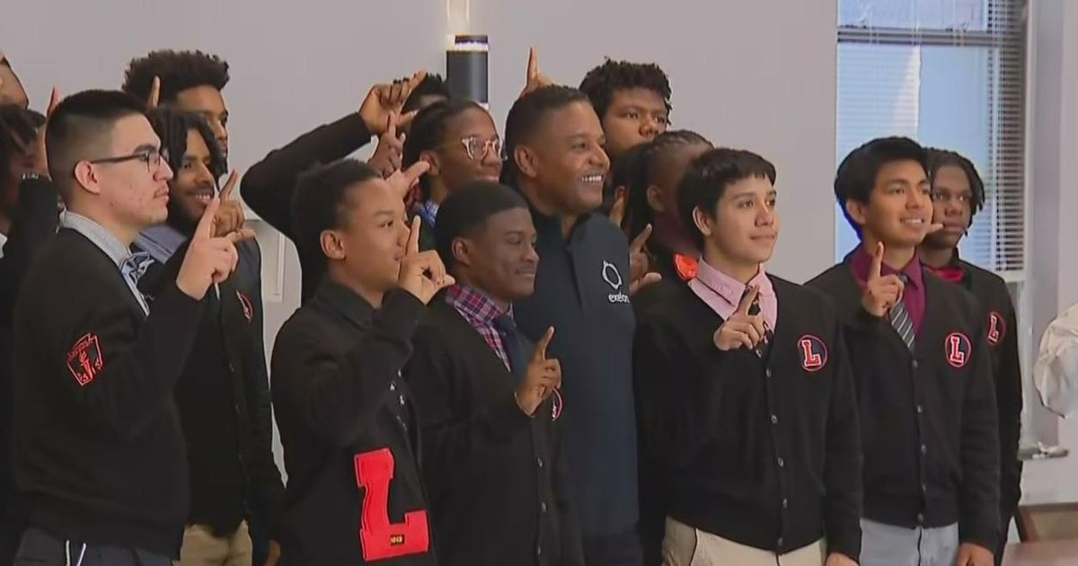 First Black CEO of Exelon gives words of wisdom to students - CBS Chicago