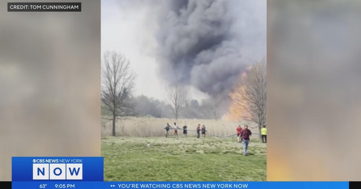 Rockland County residents help protect property from brush fires - CBS ... Rockland County residents help protect property from brush fires - CBS ...