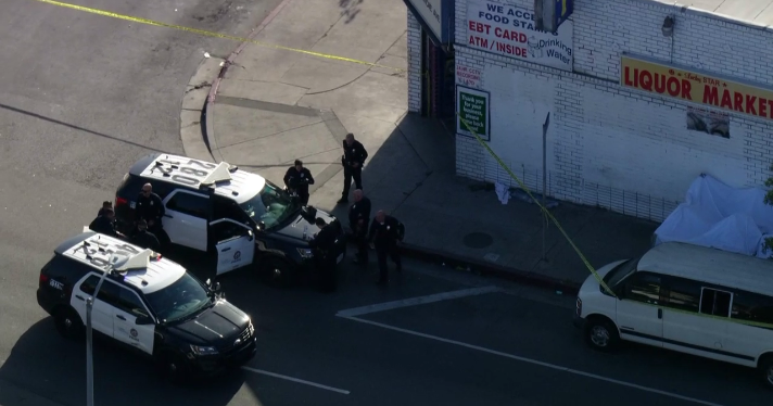 1 killed after argument escalates into a shooting in south LA - CBS Los ...