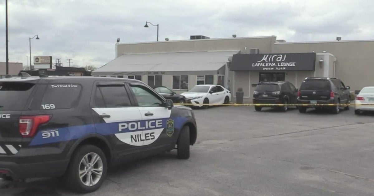 Man shot and killed outside Niles nightclub - CBS Chicago