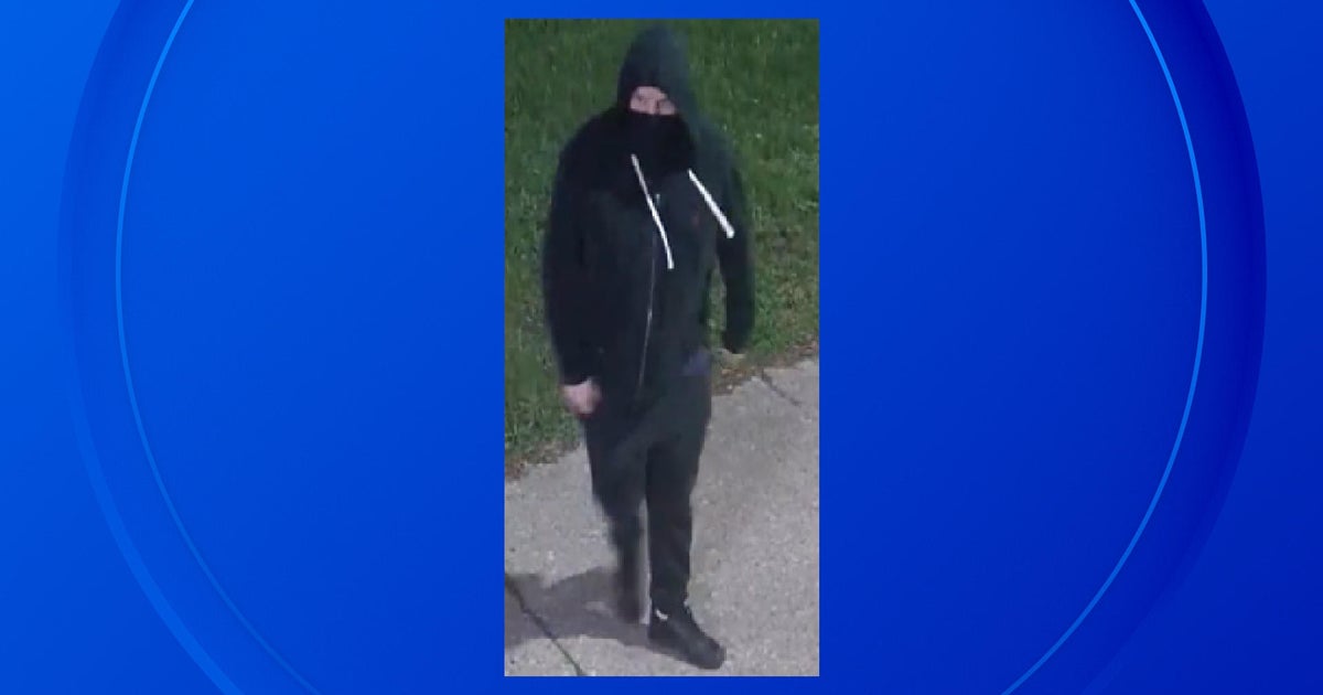 Detroit Police Search For Armed Carjacking Suspect Cbs Detroit