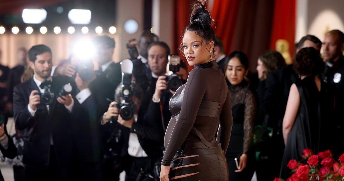 Rihanna set to star in new 'Smurfs' movie - CBS Miami