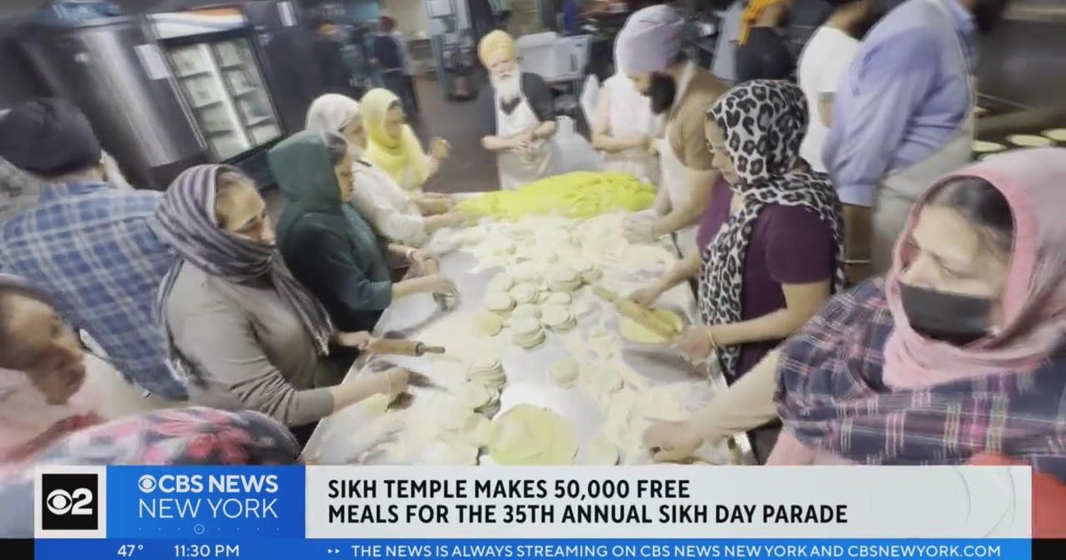 Sikh temple makes 50,000 free meals for annual parade - CBS New York