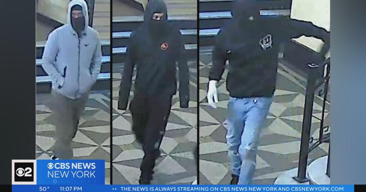 3 men wanted in violent home invasion, robbery in the Bronx - CBS New York