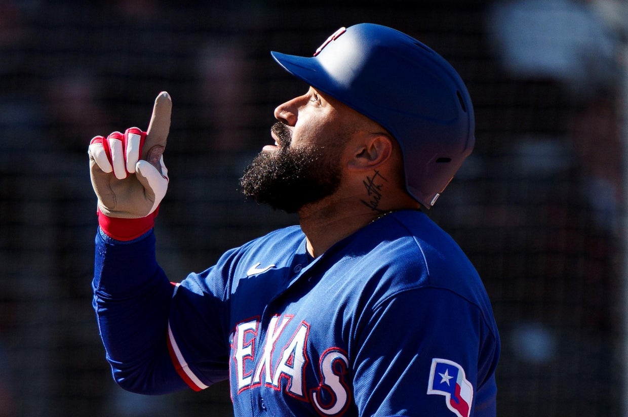 MLB player Sandy León changed his uniform number to remember the worst ...