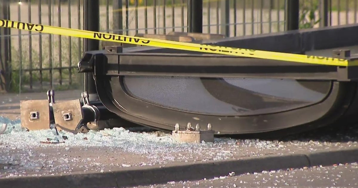 Crash sends car through CTA bus shelter - CBS Chicago