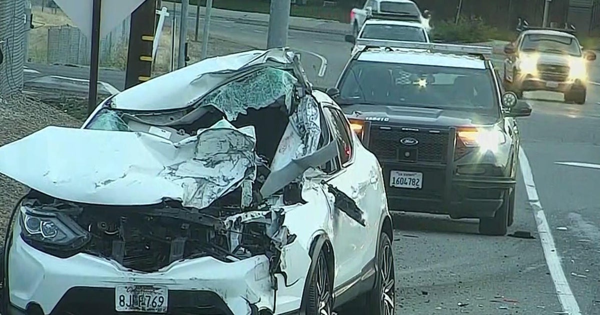 Driver taken to hospital after crash near Rosemont - CBS Sacramento