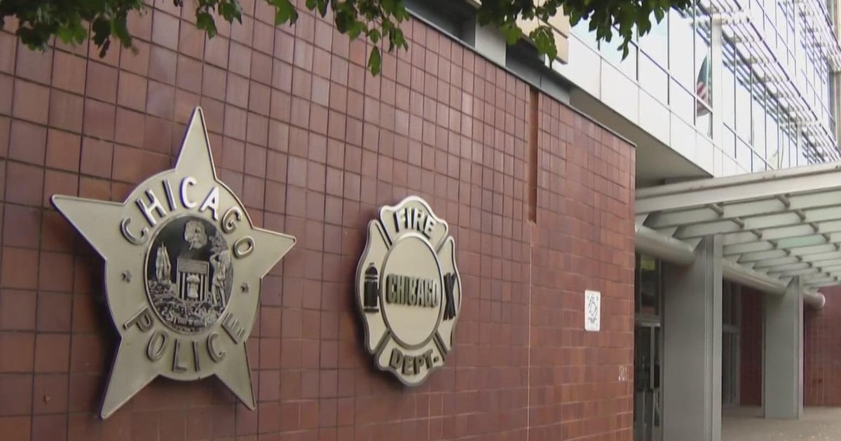 Commission provides in CPD superintendent search - CBS Chicago