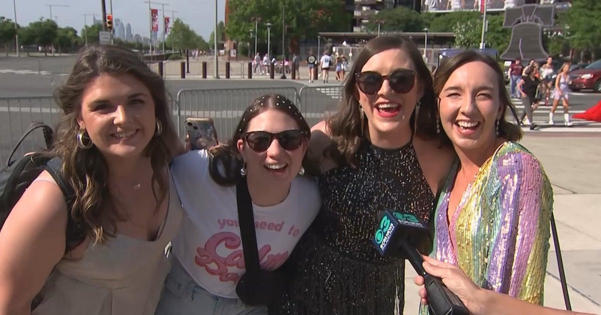 Swifties take over Lincoln Financial Field for a sold out Taylor Swift ...