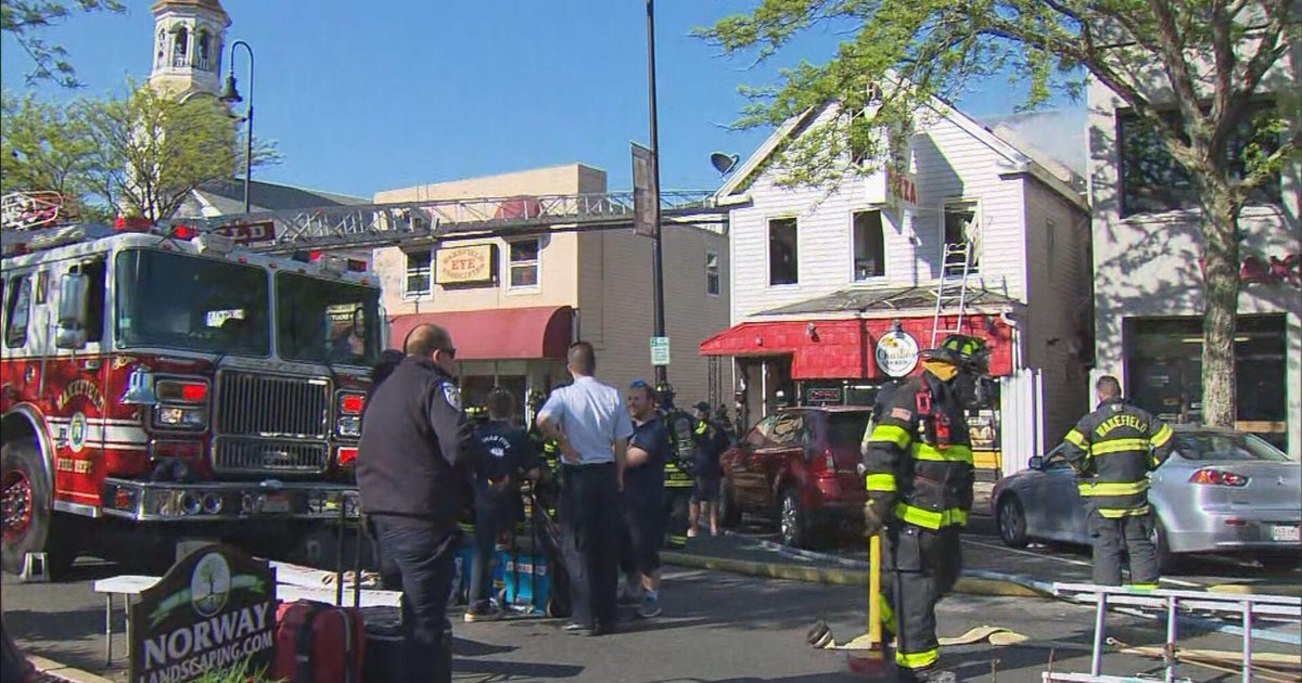 Fire tears through building on Main Street in Wakefield - CBS Boston