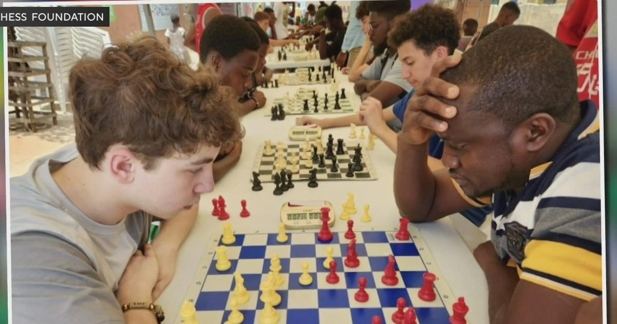 Chicago chess stars take their skills to Ghana - CBS Chicago