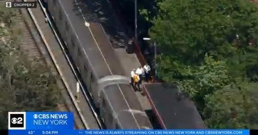 Teenager killed in train incident at Staten Island railway station ...