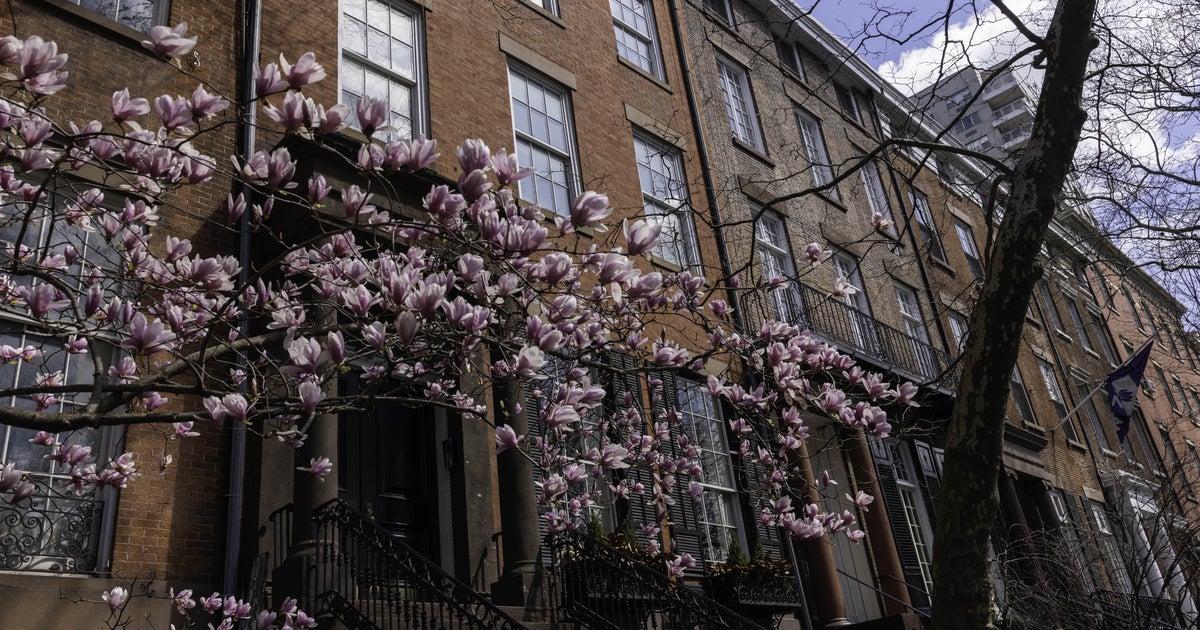 Rent in Manhattan hits record high for second month in a row - CBS New York