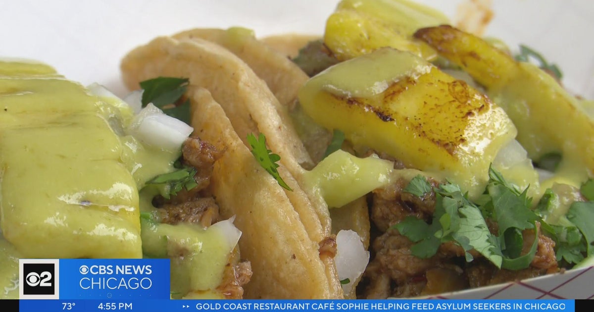 Food Truck Friday: Brad Edwards reviews Tacos Delicia - CBS Chicago