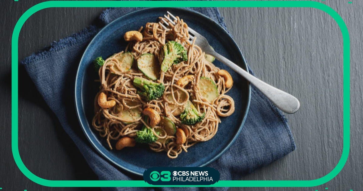 Amtrak unveils premium meals from Stephen Starr for Acela riders - CBS ...