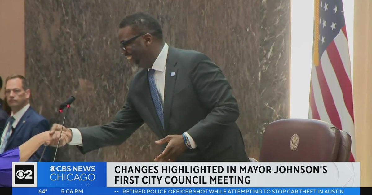 Mayor Brandon Johnson presides over his first City Council meeting ...