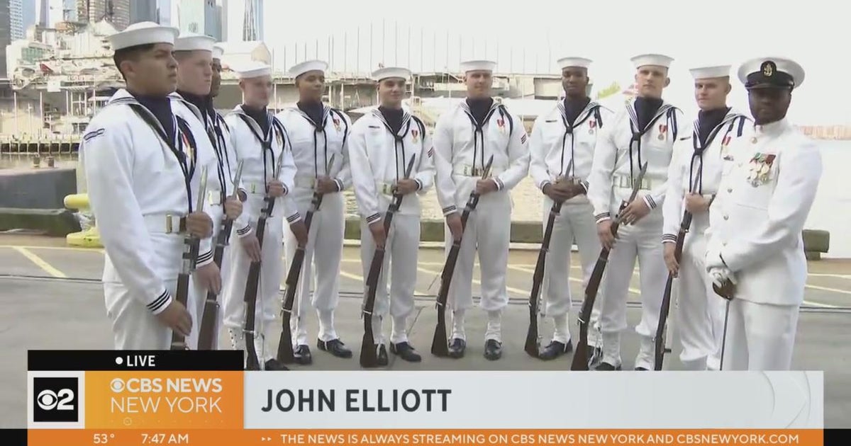 Navy Ceremonial Guard putting hours of practice on display - CBS New York
