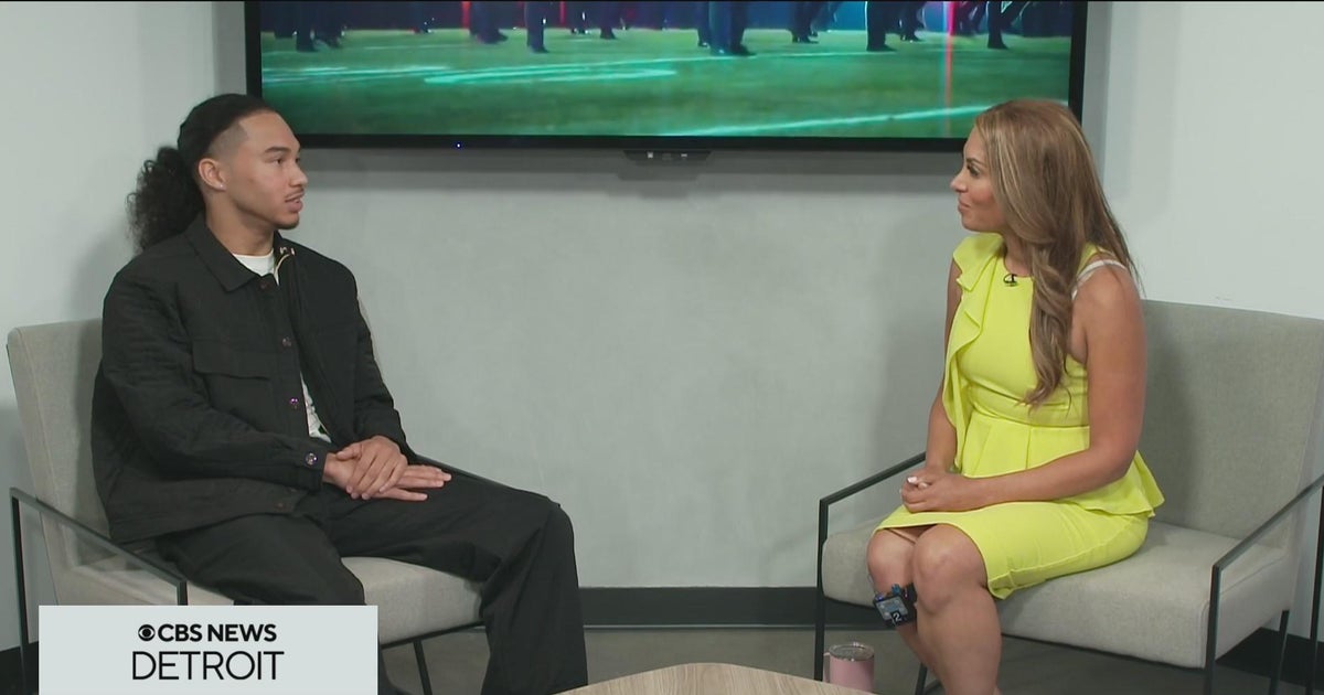 Detroit native hits the big stage as a dancer behind prominent figures ...