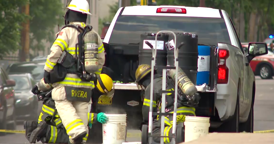 Hydrochloric acid spill shuts down south Minneapolis neighborhood - CBS ...